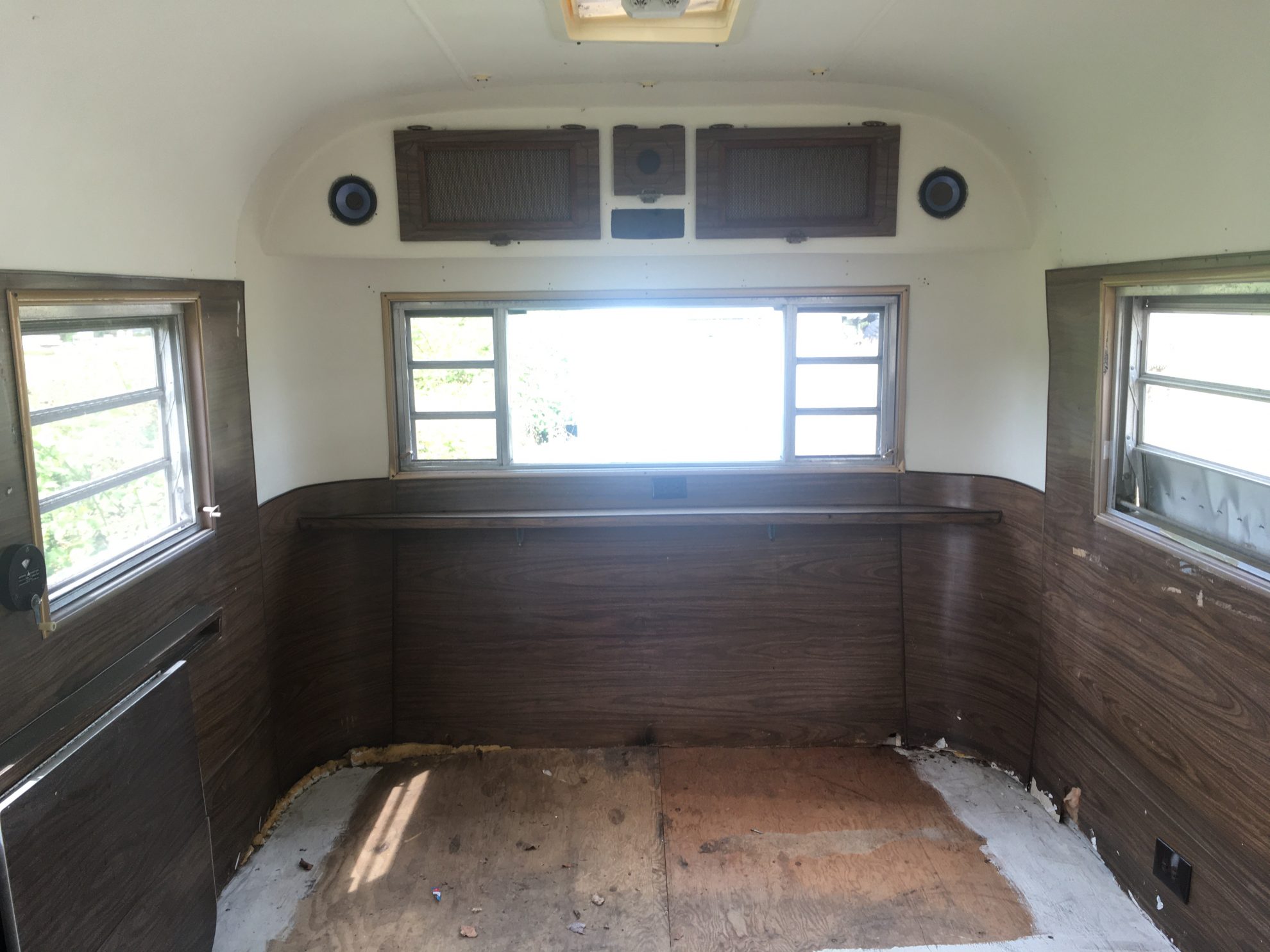 1971 Streamline Imperial | Alumination Travel Trailers